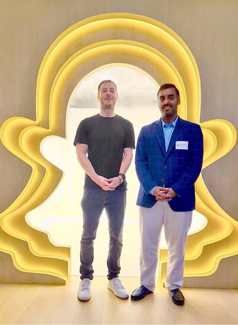 Ooredoo Execs Explore Exciting Augmented Reality Technology for FIFA ...