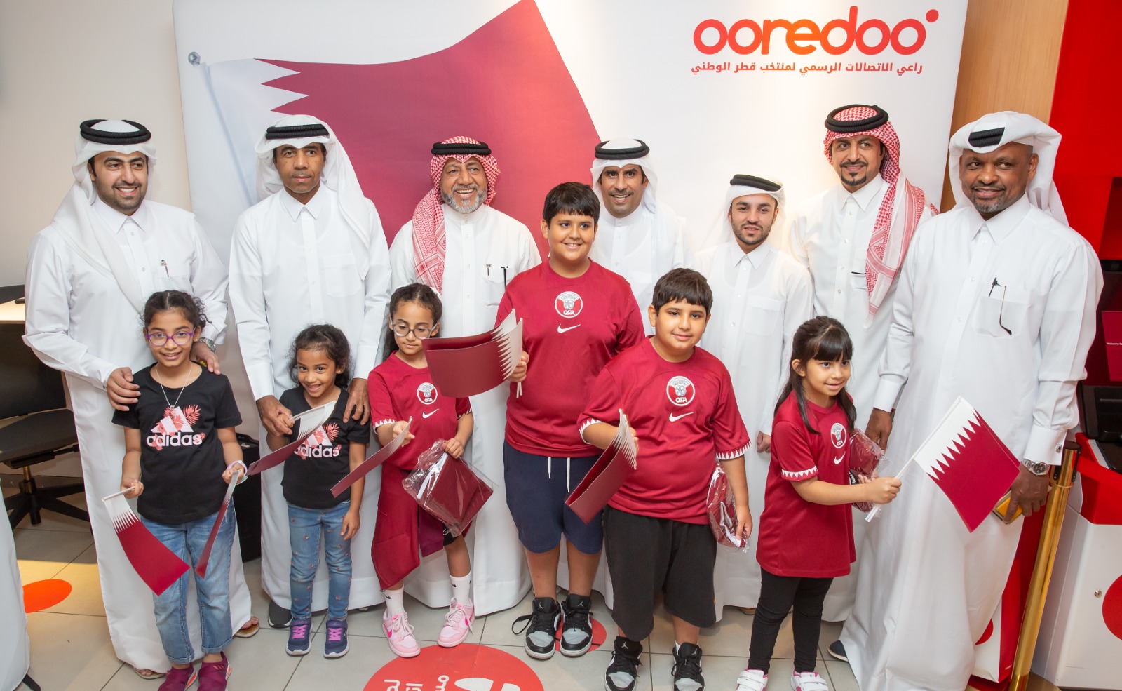 Ooredoo Distributes Qatari Flags to Celebrate National Team ...